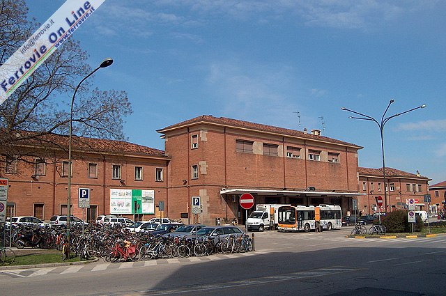 Ferrovie.it - Stazioni d'Italia: Ferrara