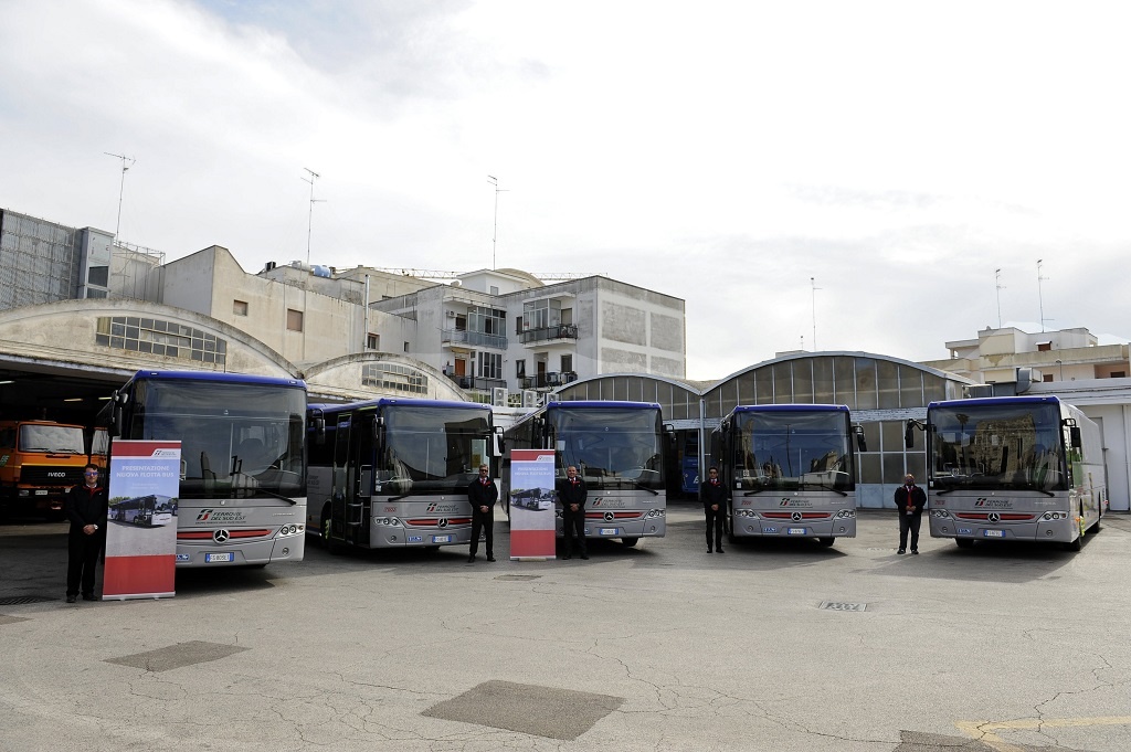 Ferrovie.it - FSE: nuova flotta di bus Mercedes Intouro per il Salento
