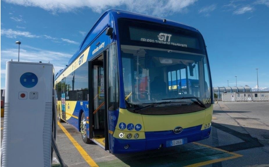 Ferrovie.it - A Torino in servizio i primi 4 nuovi bus elettrici BYD
