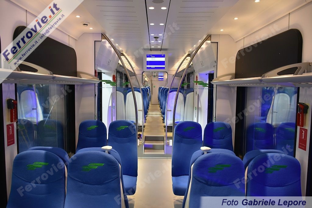 Ferrovie.it - FAL: inaugurati a Bari quattro nuovi treni. Parco ...