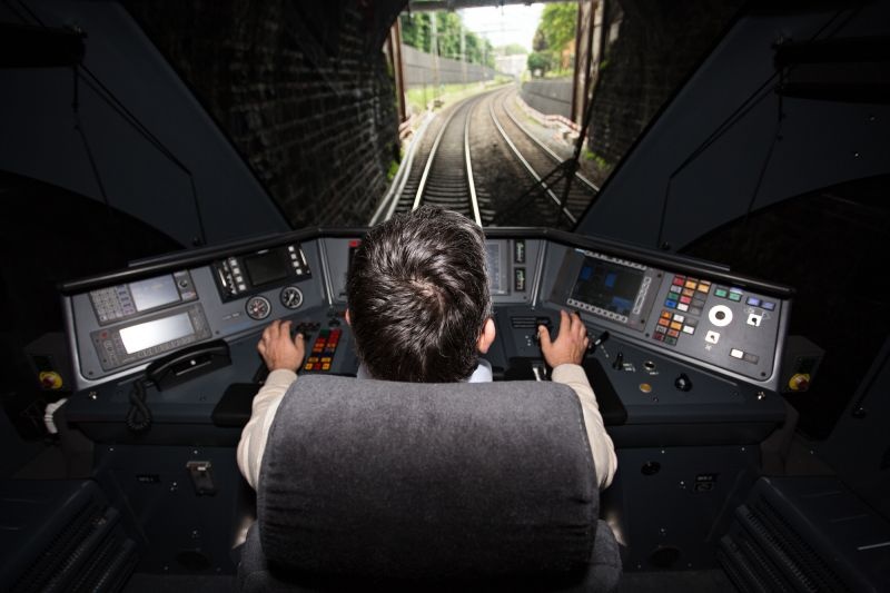 Ferrovie.it - Tilo: servizi in crescita, aumentano i macchinisti