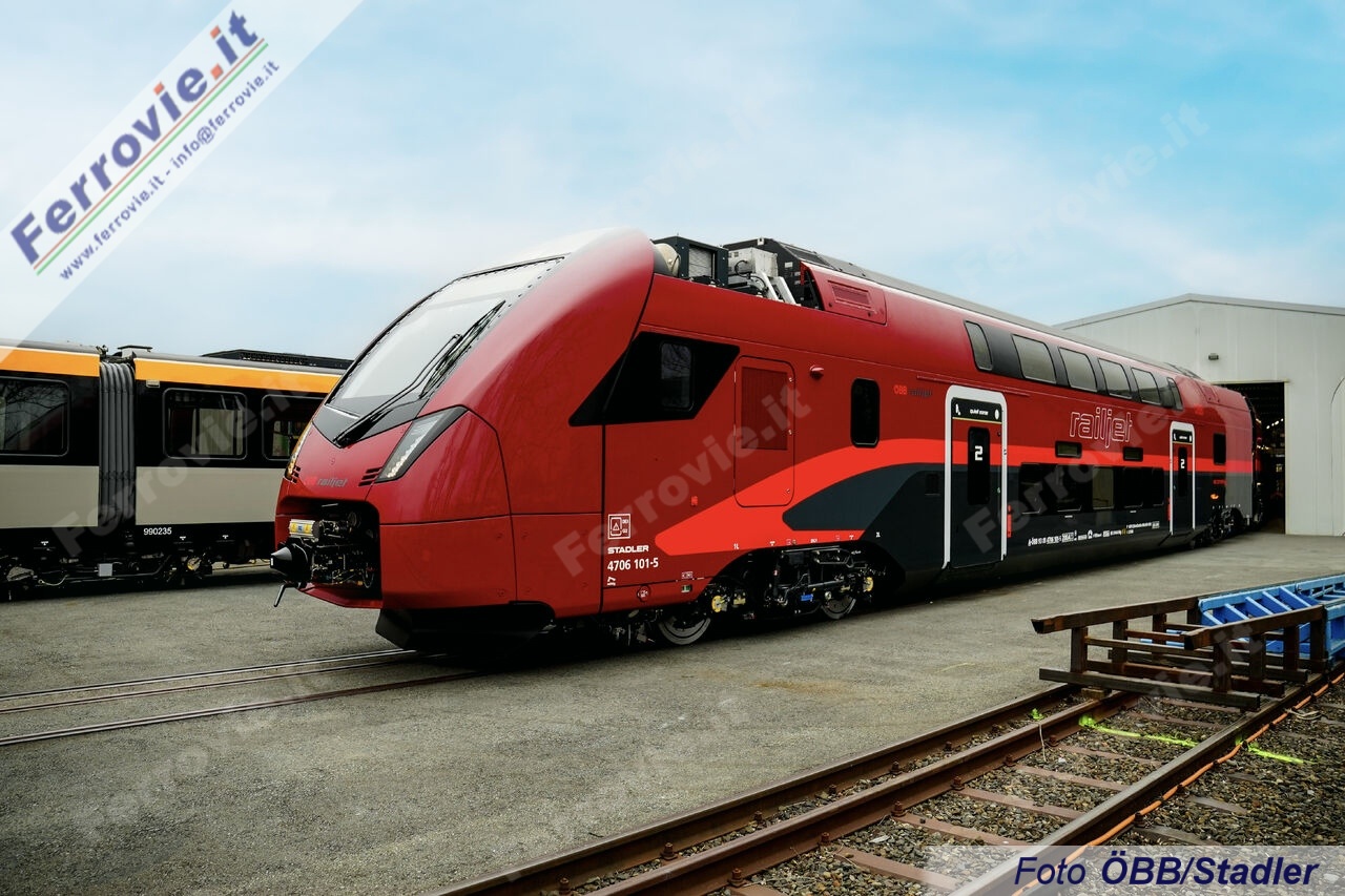 Ferrovie.it - Prime immagini del nuovo Railjet KISS delle ÖBB